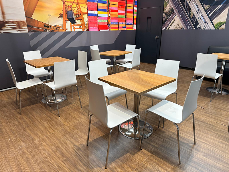 Fuar İçin Masa Sandalye Kiralama | Fuar Malzemeleri Kiralama